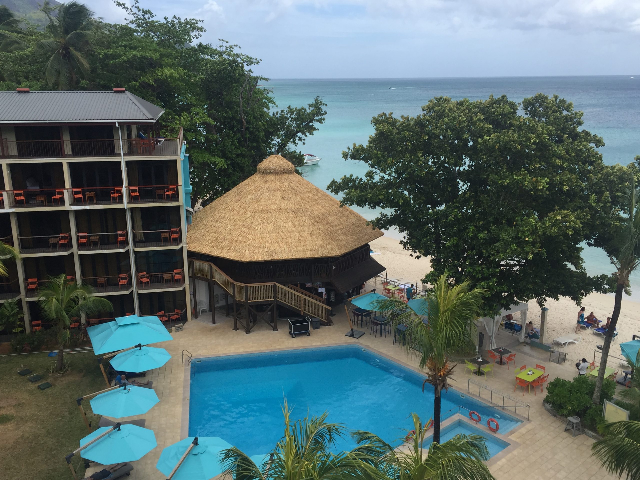 Images – Synthetic Thatch Fiji